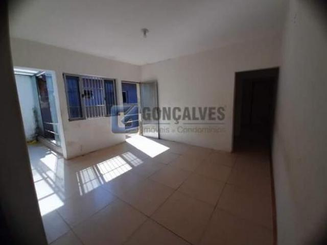 Sobrado à venda em Santa Terezinha, São Bernardo do Campo – 3 quartos, 3 vagas, 540.000