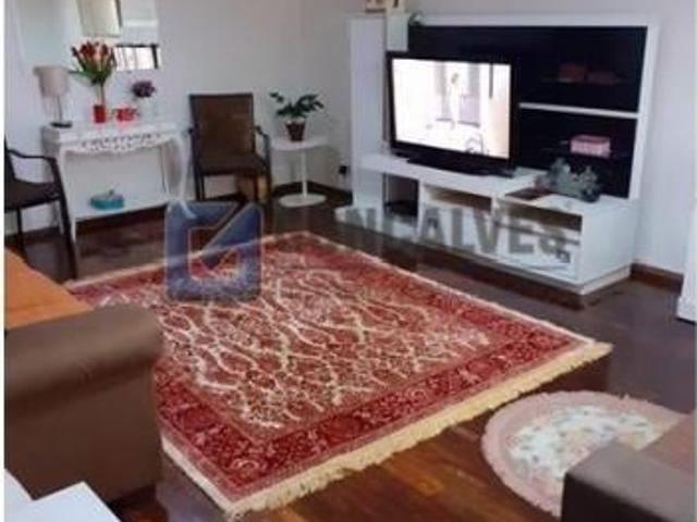 Sobrado à venda em Santa Terezinha, São Bernardo do Campo – 3 quartos, 4 vagas