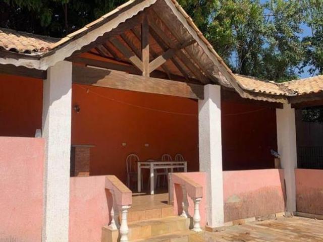 Sobrado à Venda em Santana de Parnaíba / SP