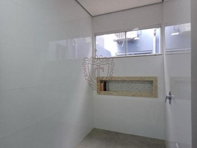 Sobrado à venda em Sapezal, Agua Clara, com 4 quartos, com 202.5 m²