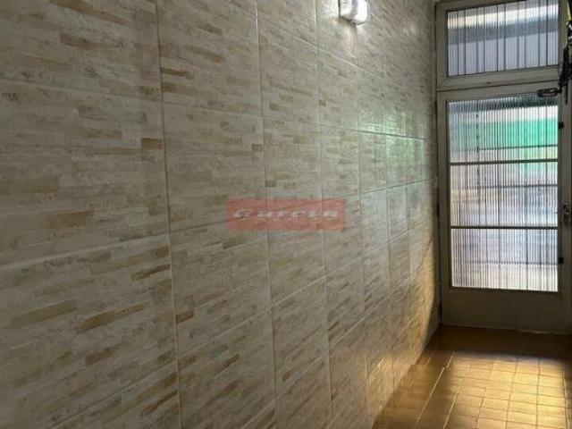 SOBRADO A VENDA EM STO AMARO, COM 2 DORM, SALA, COZ, 2 BANH, LAVANDERIA, QUINTAL, 1 VG PEQ