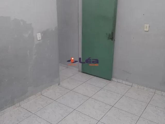 Sobrado à venda em Suzano SP, bairro Cidade Miguel Badra: 3 quartos, 1 suíte, 1 sala, 1 vaga de gara