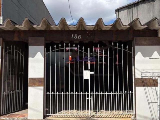 Sobrado à venda em Suzano SP, Jardim Cacique: 2 quartos, 1 sala, 1 banheiro, 2 vagas, 136,72 m² de á