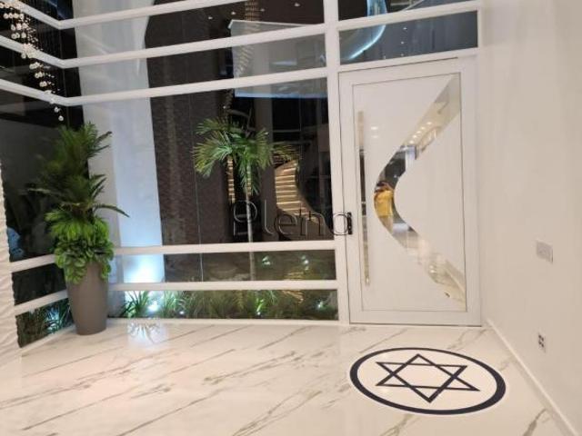 Sobrado à venda em Paulínia, Boa Esperança, com 3 suítes, com 350 m², Metropolit