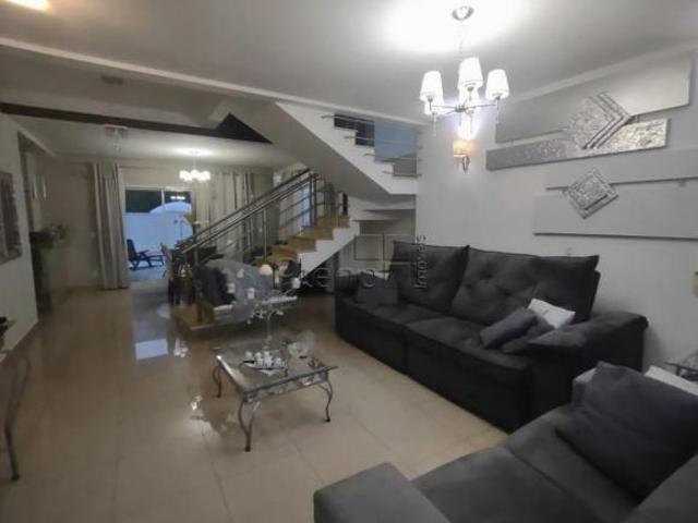 Sobrado à venda em Paulínia, Betel, com 3 suítes, com 207 m², Residencial dos Jacarandás
