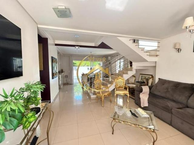 Sobrado à venda em Paulínia, Betel, com 3 suítes, com 207 m², Residencial Jacarandás