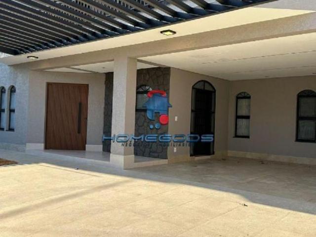 Sobrado à venda em Paulínia, Jardim de Itapoan, com 4 quartos, com 397 m²
