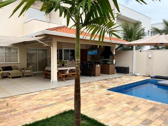 Sobrado à venda em Paulínia, Residencial Terras do Fontánario, com 3 suítes, com 230 m²