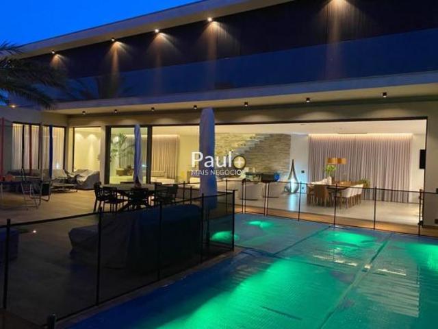Sobrado à venda em Paulínia, Residencial Villa Bella Florença, com 4 suítes, com 565 m²