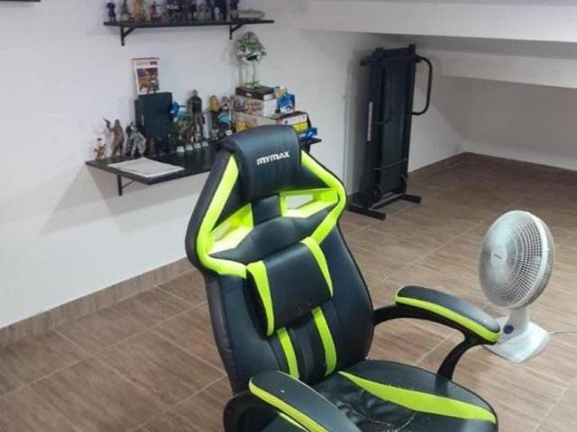 Sobrado à venda em Parque Maria Domitila com 120m² 3 dormitórios 2 banheiros 2 vagas