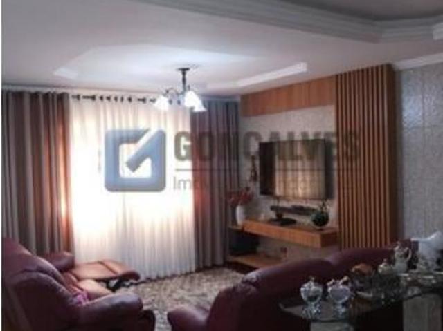 Sobrado à venda em Parque Novo Oratório, Santo André – 3 quartos, 3 vagas