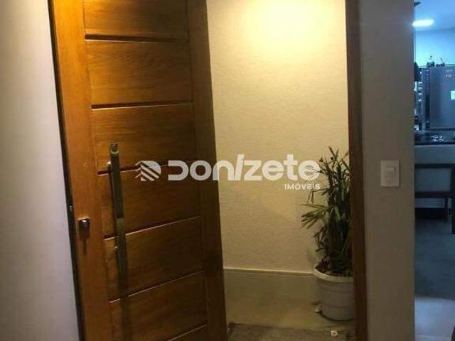 Sobrado à venda em Parque das Nações, Santo André — 3 Quartos, 4 Vagas