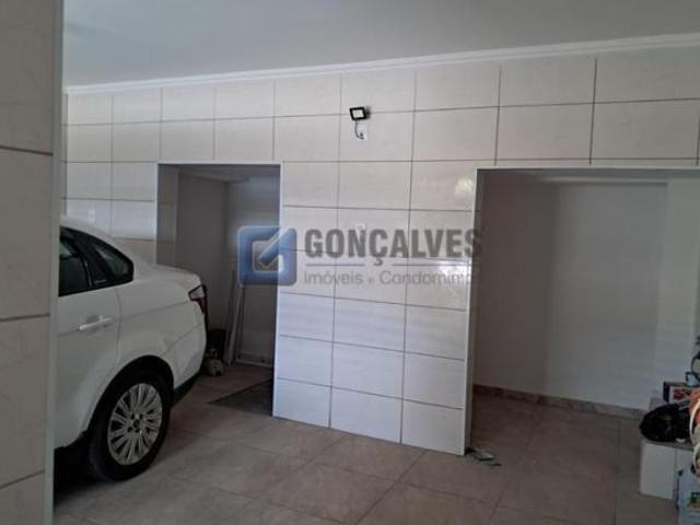 Sobrado à venda em Parque Seleta, São Bernardo do Campo – 2 quartos, 1 suíte, 270 m² internos