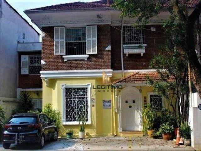 Sobrado à venda em Perdizes com 250 metros construído, 4 dormitórios, 4 vagas, pronto