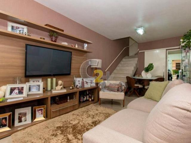 Sobrado à venda em Perdizes com 4 quartos 136m2, sem vaga