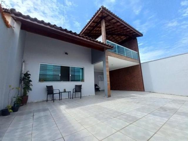 Sobrado à venda em Peruíbe SP