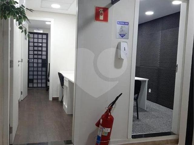 Sobrado à venda em Pinheiros SP