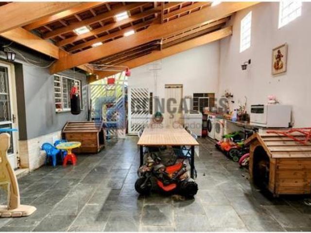 Sobrado à venda em Planalto, São Bernardo do Campo — 3 vagas, 3 quartos, 239m² de terreno