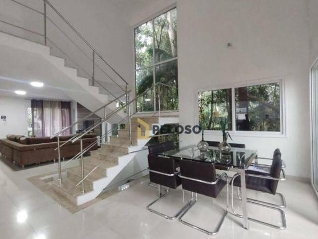 Sobrado a venda em rua fechada | 390 m² | 3 suítes | 5 vagas | Tucuruvi São Paulo /SP