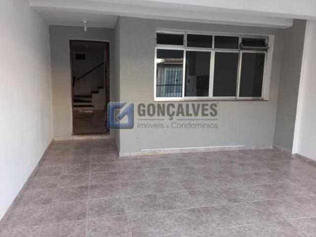 Sobrado à venda em Rudge Ramos, São Bernardo do Campo – 2 vagas, 200 m²