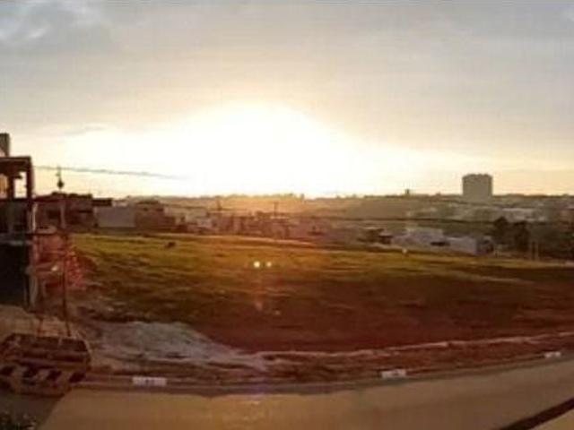Sobrado à Venda em Wanel Ville, Sorocaba SP