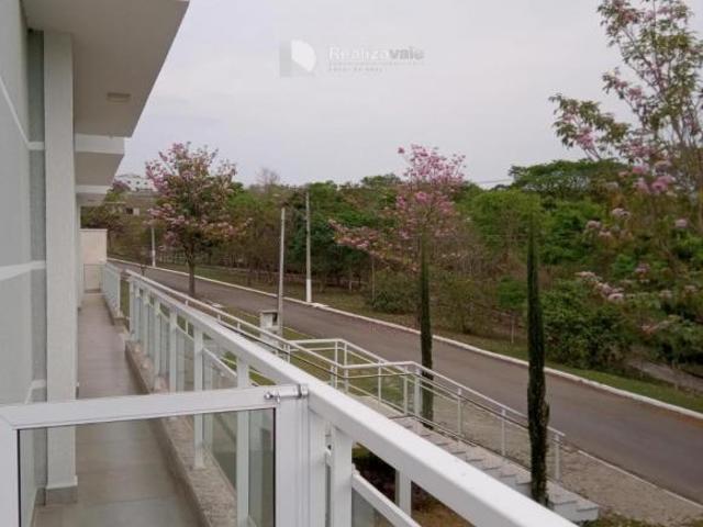 Sobrado à venda em Taubaté, Chácara São Félix, com 3 quartos, com 260 m²