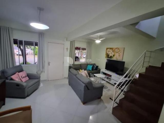 Sobrado à venda em Taubaté, Loteamento Fernando Camargo Nogueira, com 3 quartos, com 110 m²