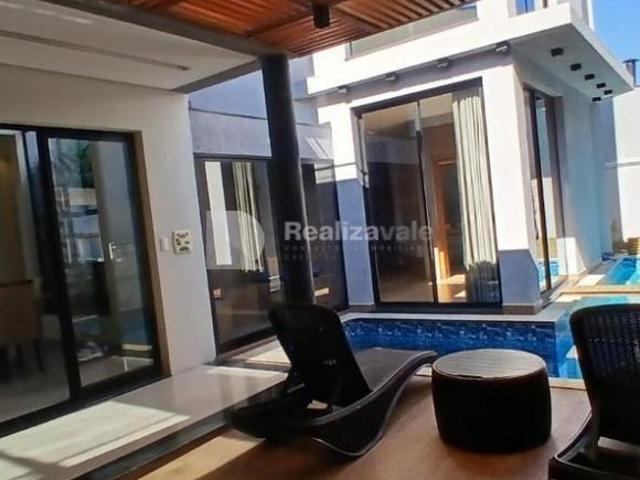 Sobrado à venda em Taubaté, Parque São Cristóvão, com 3 suítes, com 280 m², Residencial Tecoara