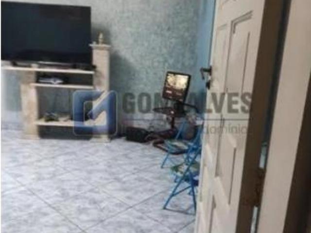 Sobrado à venda em Taboão, SBC – 3 quartos, 1 suíte, 2 vagas