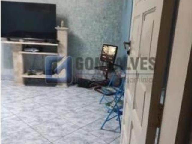 Sobrado à venda em Taboão, SBC – 3 quartos, 1 suíte, 2 vagas