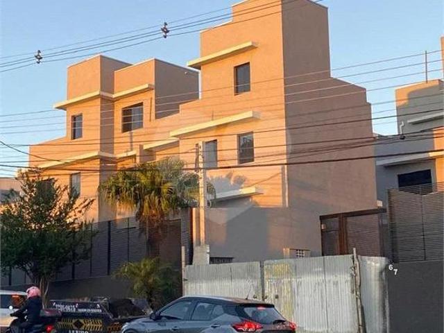 Sobrado à venda em Uberaba, Curitiba