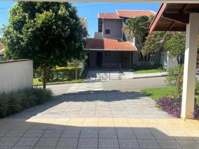 Sobrado à venda em Valinhos, Condominio São Joaquim, com 3 quartos, com 234.99 m²