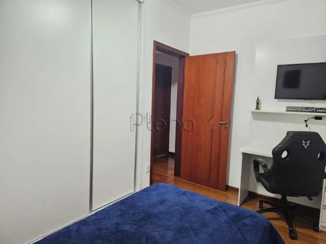 Sobrado à venda em Valinhos, Castelo, com 3 quartos, com 284 m²
