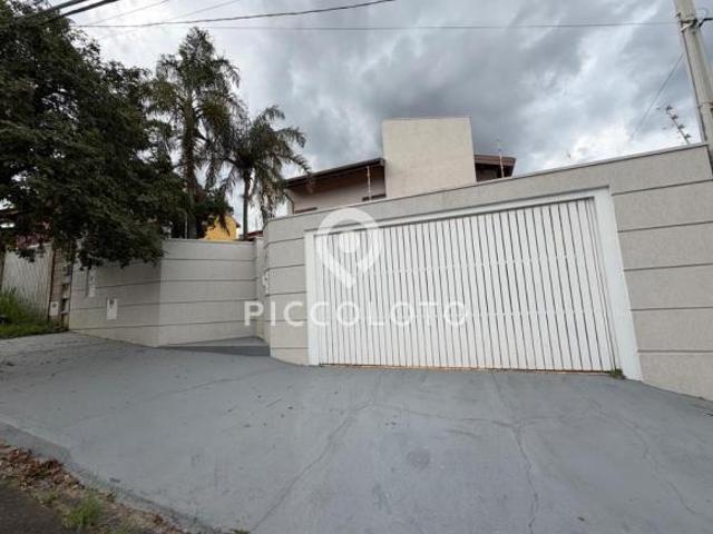 Sobrado à venda em Valinhos, Chácaras Silvania, com 3 quartos, com 257.98 m²