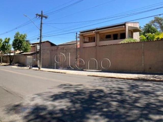 Sobrado à venda em Valinhos, Jardim das Palmeiras, com 3 quartos, com 217 m²