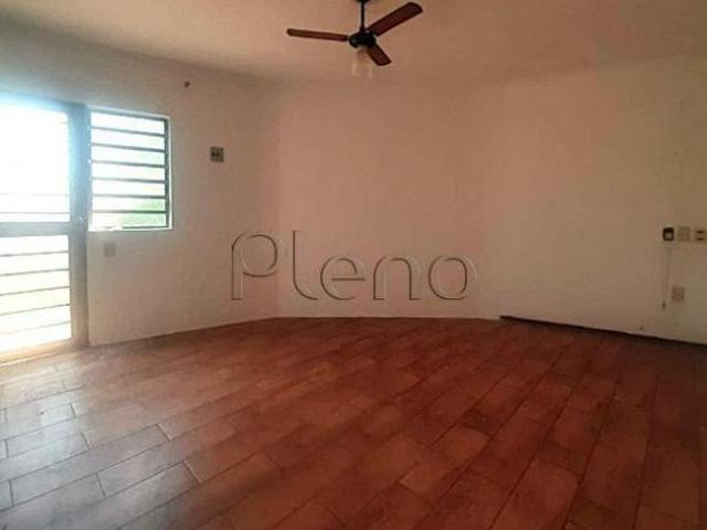 Sobrado à venda em Valinhos, Jardim Pinheiros, com 3 quartos, com 360 m²