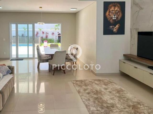 Sobrado à venda em Valinhos, Jardim São Marcos, com 3 suítes, com 228 m²