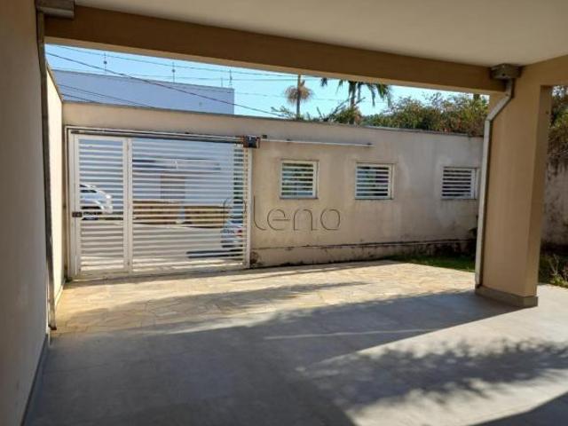 Sobrado à venda em Valinhos, Loteamento Residencial Nova Itália, com 3 quartos, com 221.24 m²