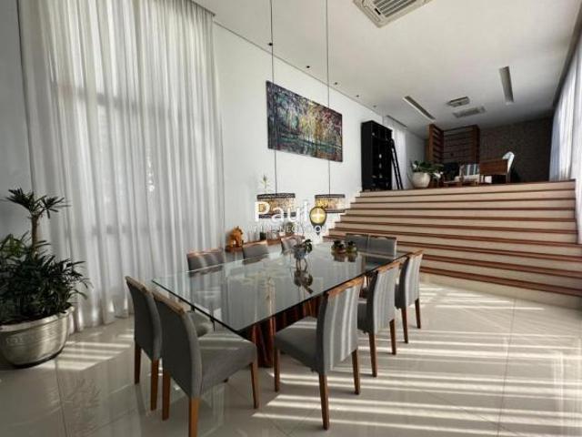 Sobrado à venda em Valinhos, Moinho de vento Pinheiro, com 4 suítes, com 650 m², Moinho de Vento