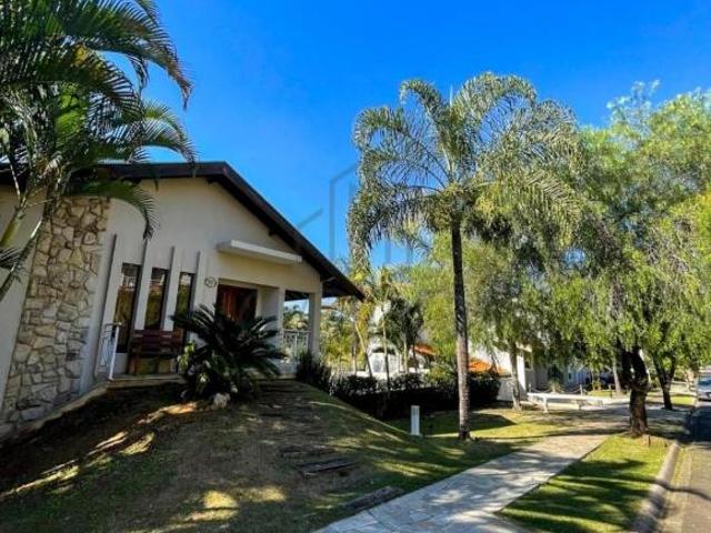 Sobrado à venda em Valinhos, Santa Cruz, com 3 quartos, com 270 m², Terras do Caribe
