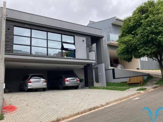 Sobrado à venda em Valinhos, Roncáglia, com 3 suítes, com 253 m², MADRE MARIA VILAC