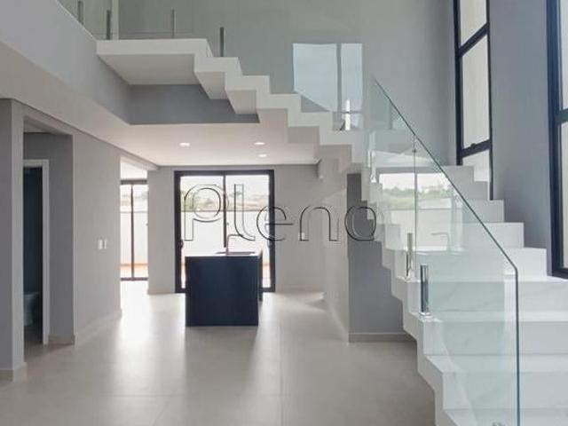 Sobrado à venda em Valinhos, Residencial Mont Alcino, com 3 suítes, com 210 m²