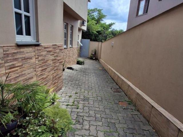 Sobrado a venda em Viamão bairro Querência com 60m²