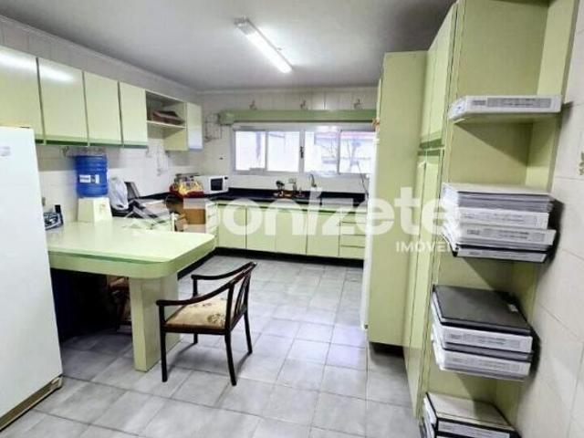 Sobrado à venda em Vila Valparaíso, Santo André – 3 quartos, 3 vagas, financiamento