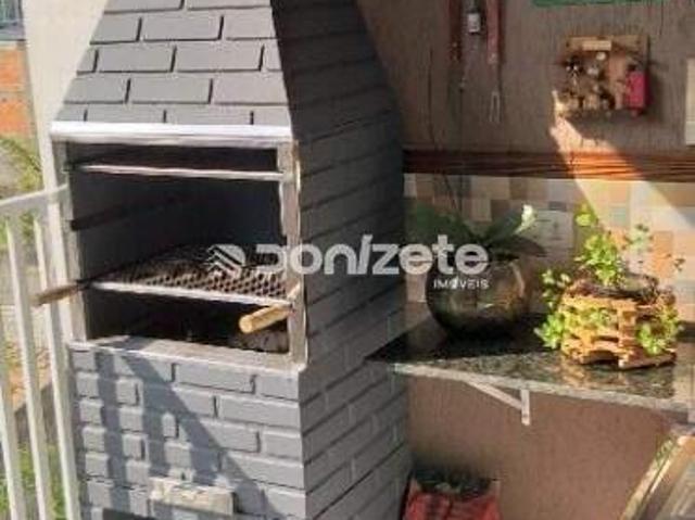 Sobrado à venda em Vila Alice, Santo André | 3 quartos, 3 vagas, financiamento e permuta