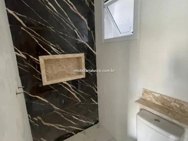 Sobrado à Venda em Vila América, Santo André 3 Dormitórios, 1 Suíte e 3 Vagas por R$ 820.000!