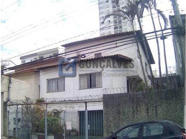 Sobrado à venda em Vila Euclides, SBC: 3 dorms, 2 suítes, 4 vagas e churrasqueira
