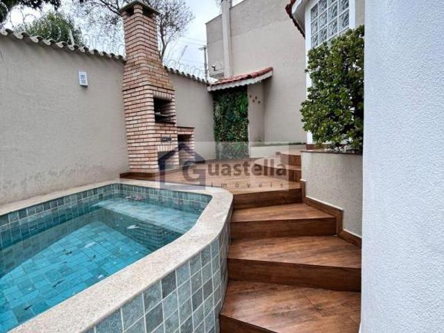 Sobrado à Venda em Vila Marchi, SBC: 2 Suítes, 154m², R$1.220.000