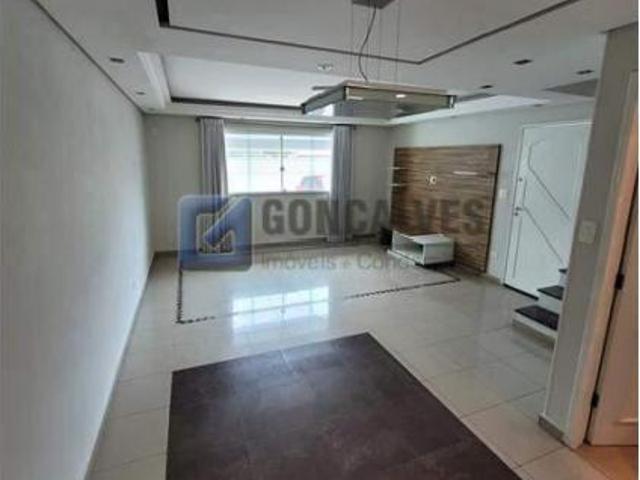 Sobrado à venda em Vila Pires, Santo André – 4 Quartos, 2 Suítes, 3 Vagas