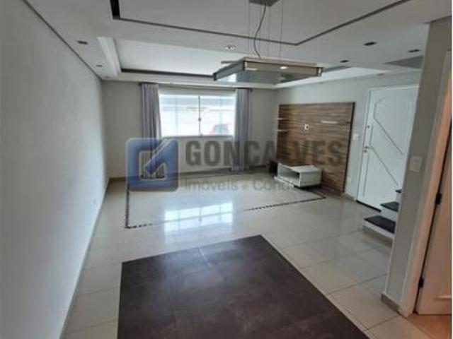 Sobrado à venda em Vila Pires, Santo André – 4 Quartos, 2 Suítes, 3 Vagas
